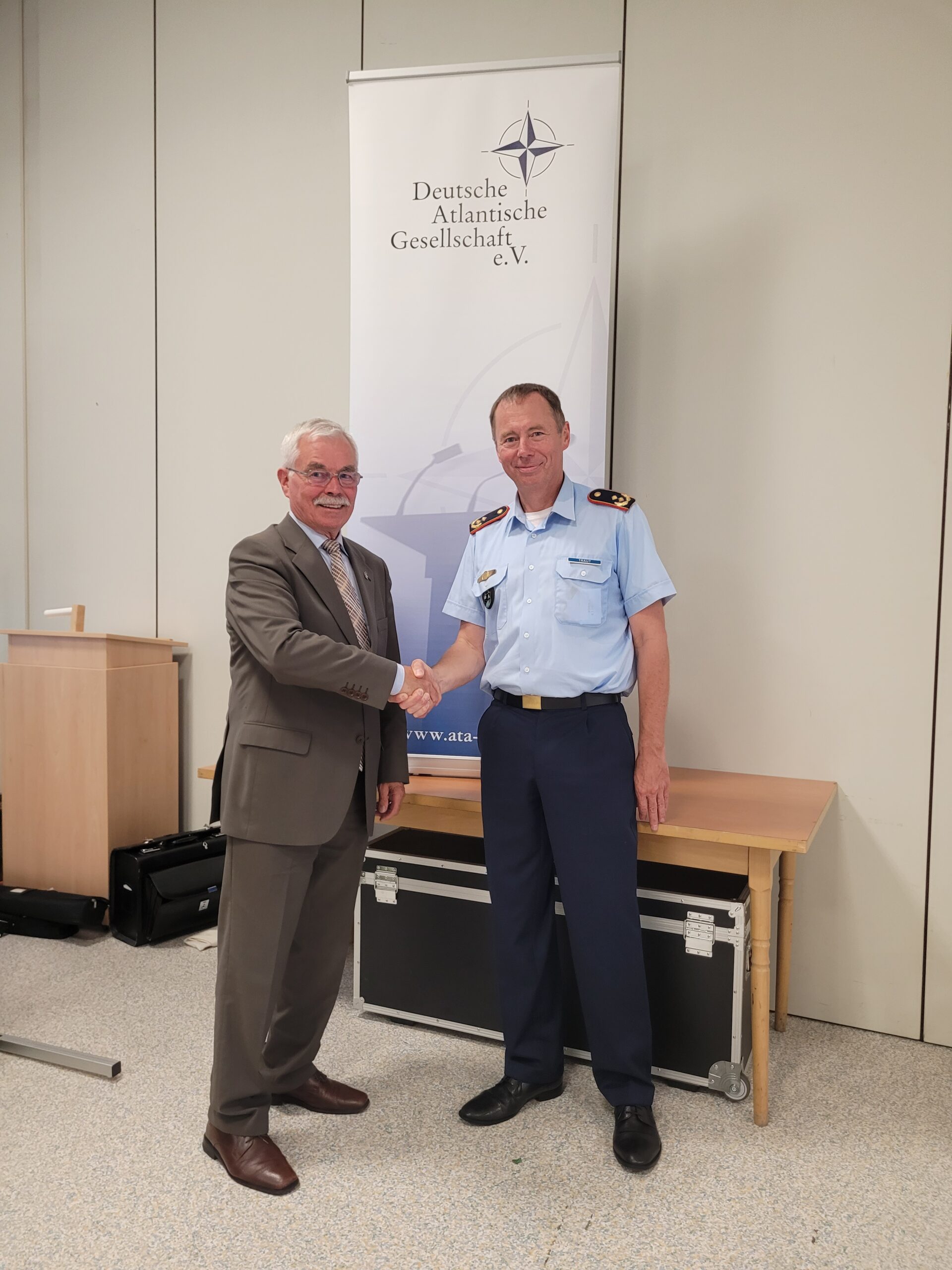 Was macht die Bundeswehr im Weltraum? · Deutsche Atlantische ...